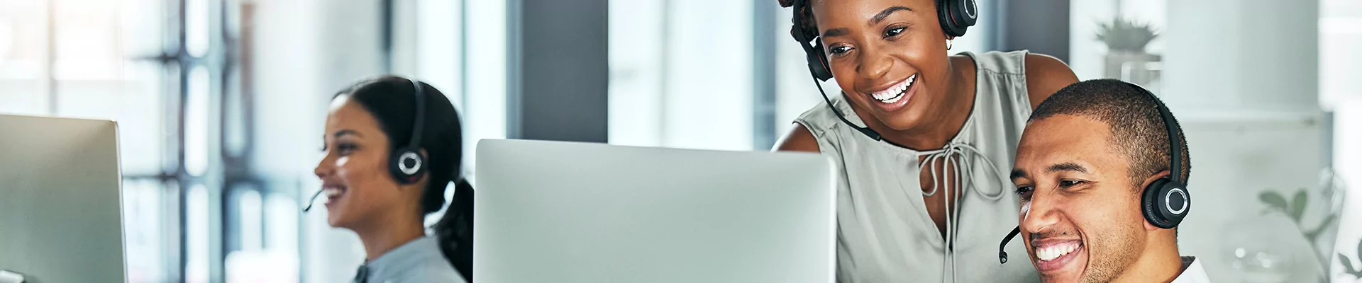 Customer-Facing Employee Performance Management Platform